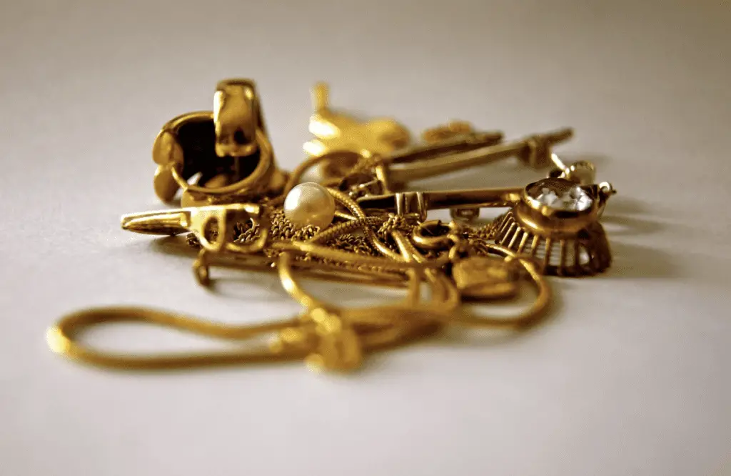 How to Quickly Spot Fake Gold – Differentiate Gold VS. Fake ...