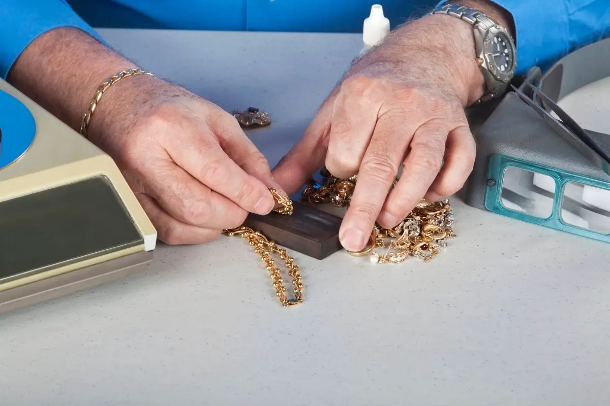 How to Quickly Spot Fake Gold – Differentiate Gold VS. Fake ...